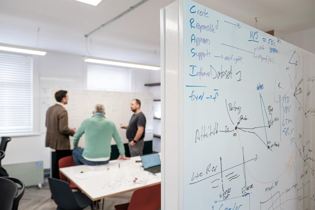 Optimising a small office to create a flexible workspace - Logovisual Ltd