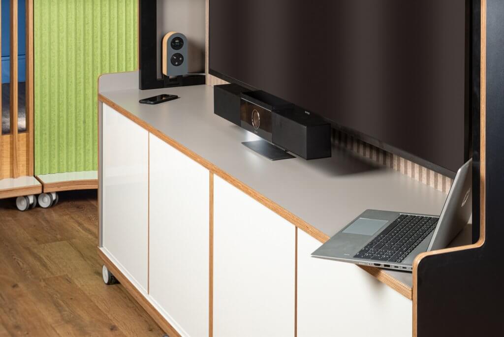 Introducing the ThinkingWall Mobile Media Wall – a flexible AV solution ...
